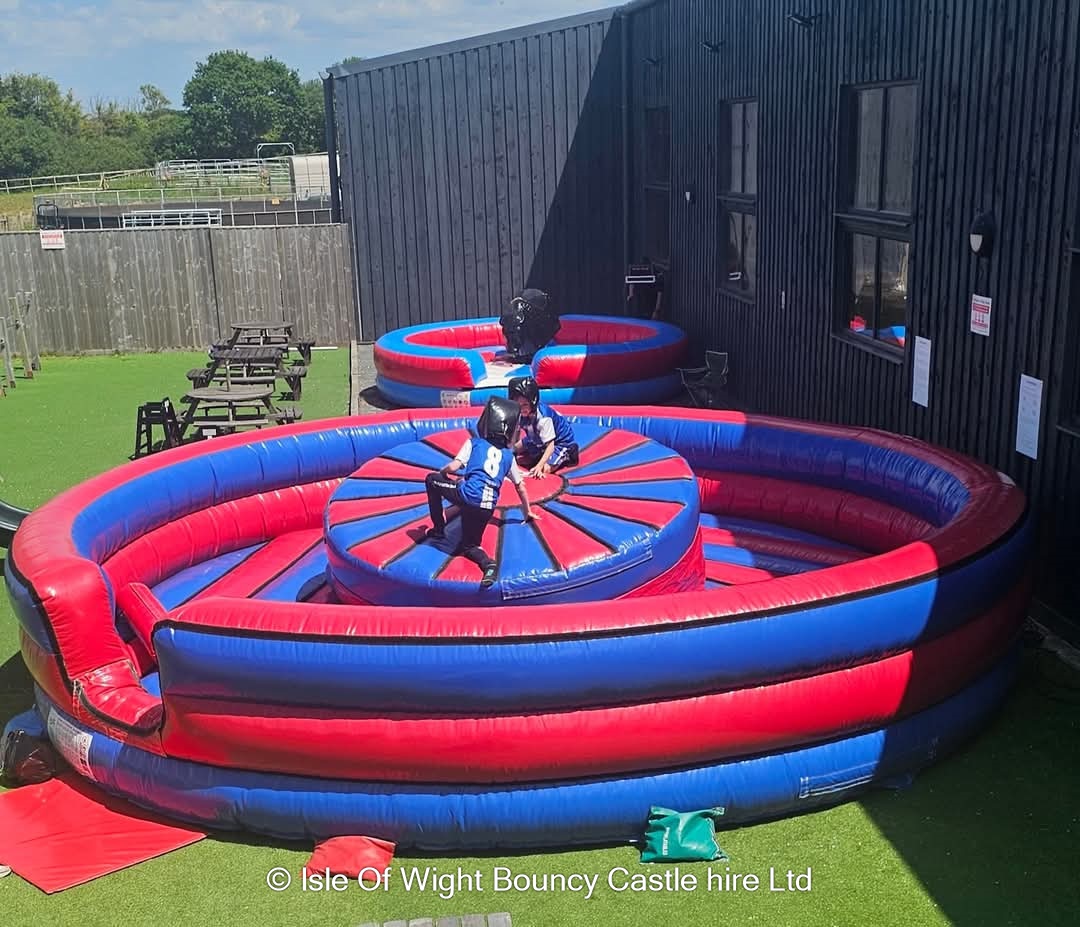 Gladiator rock n rolla - Bouncy Castle Hire and party hire in Isle Of ...